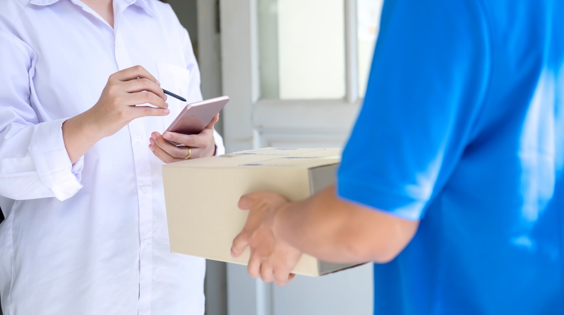 Instant Courier & Freight Quotes | TruckIt